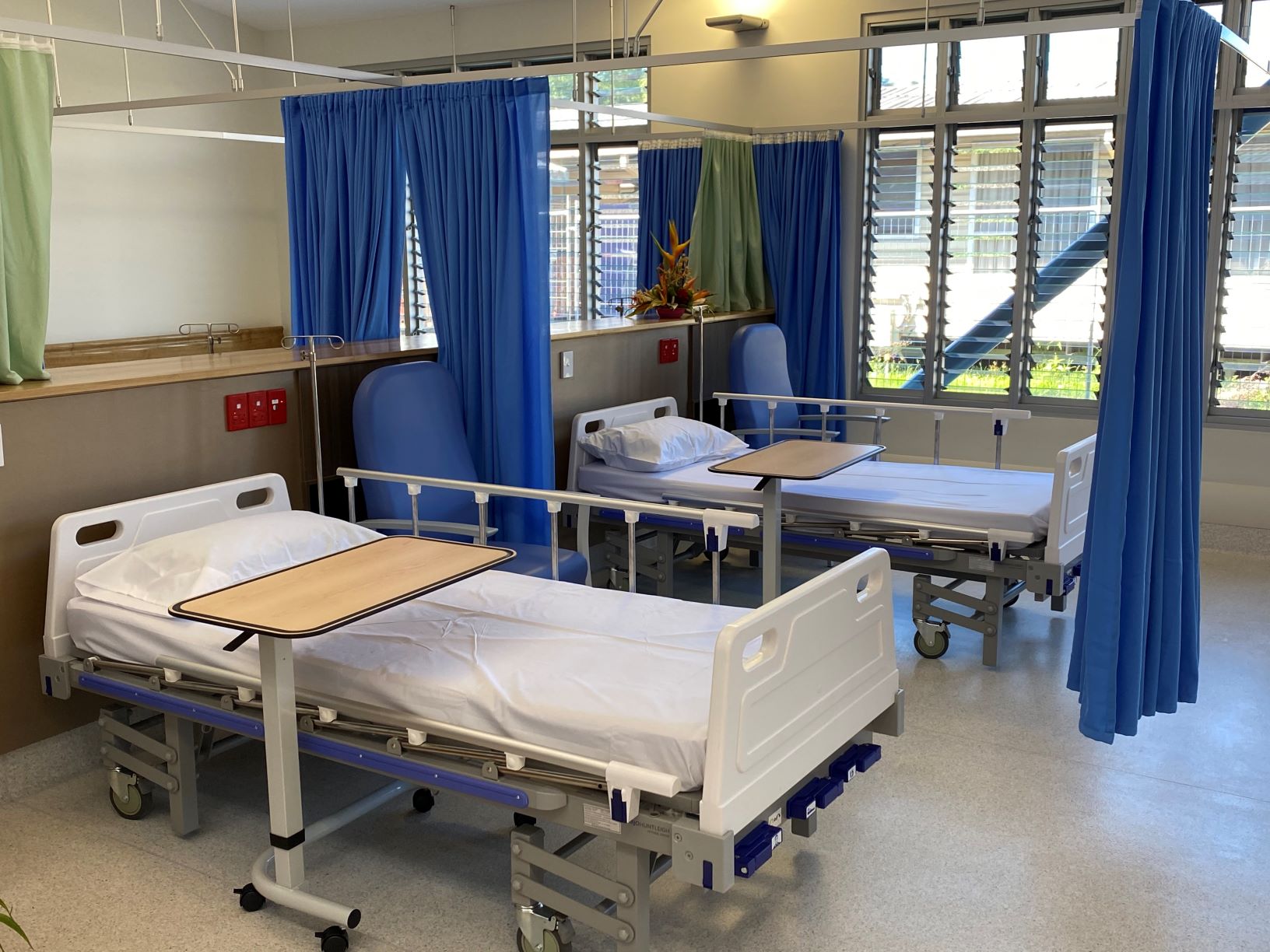 Australian High Commissioner opens new tuberculosis ward at ANGAU hospital